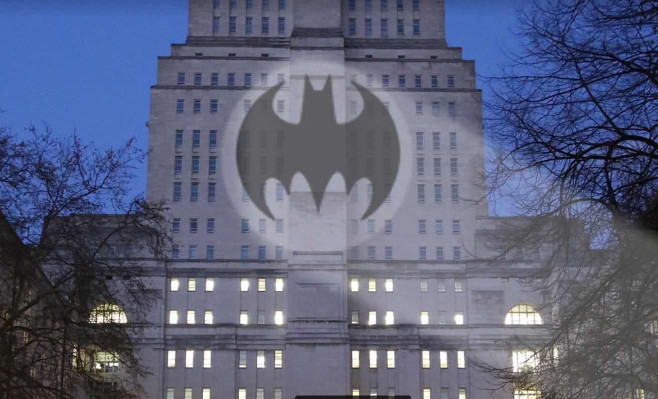 DC Shines The Bat-Signal Across The World in Honor of Batman Day ...