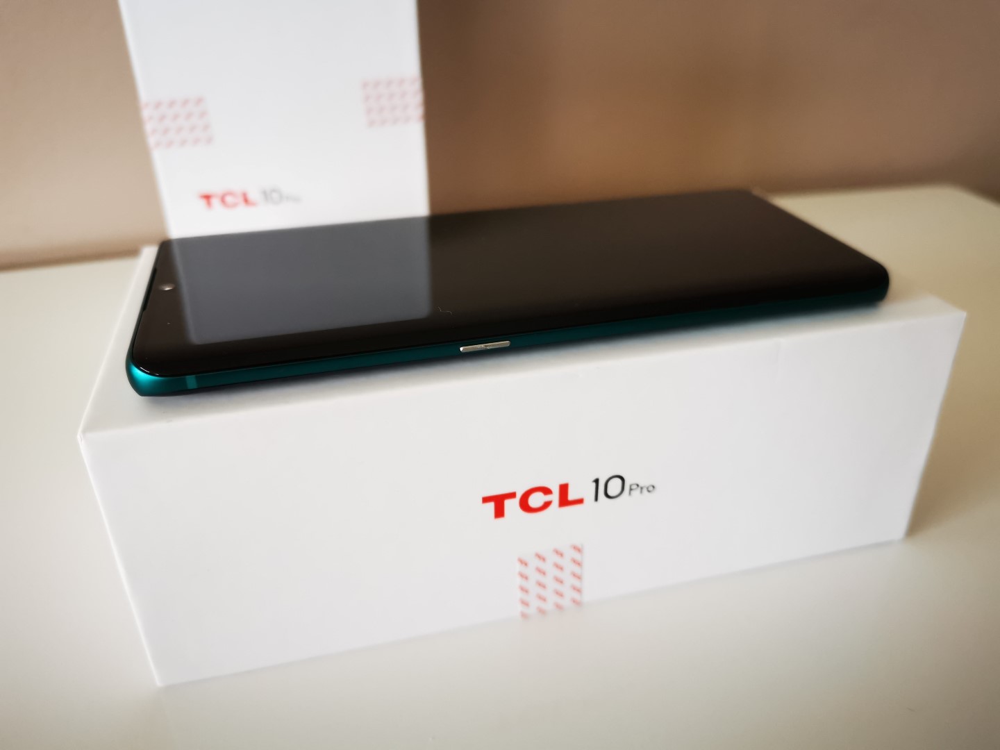 TCL 10 Pro Review - Impulse Gamer