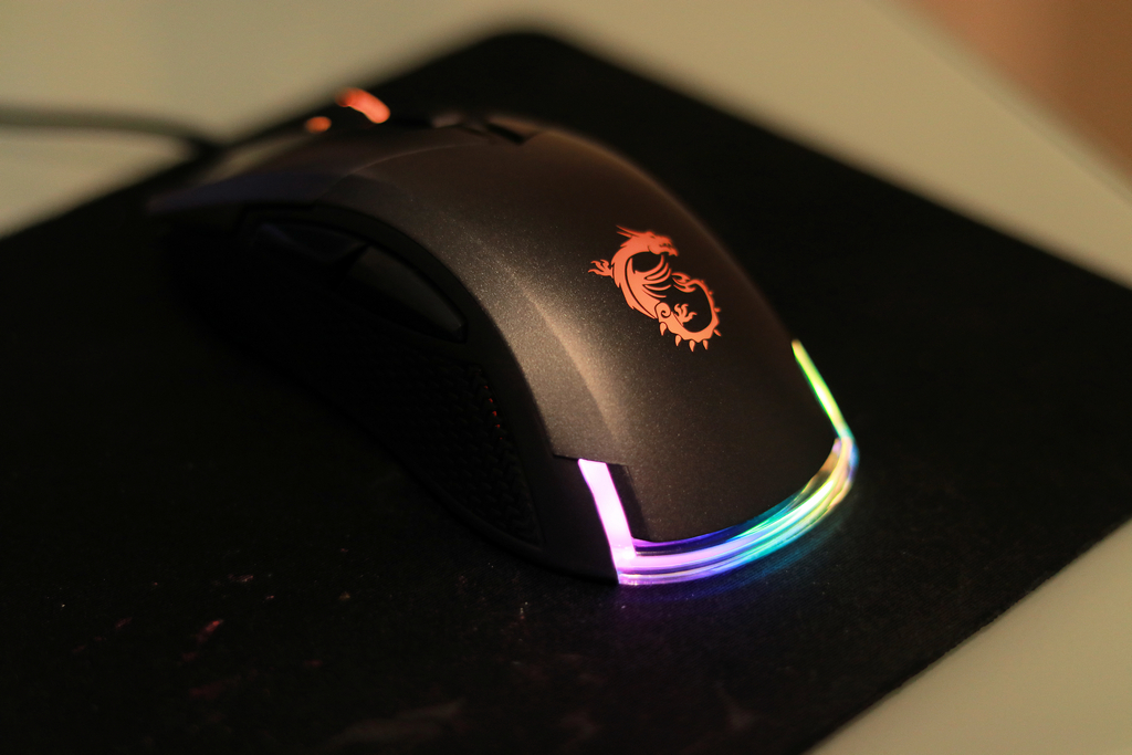 MSI CLUTCH GM50 Gaming Mouse Review - Impulse Gamer