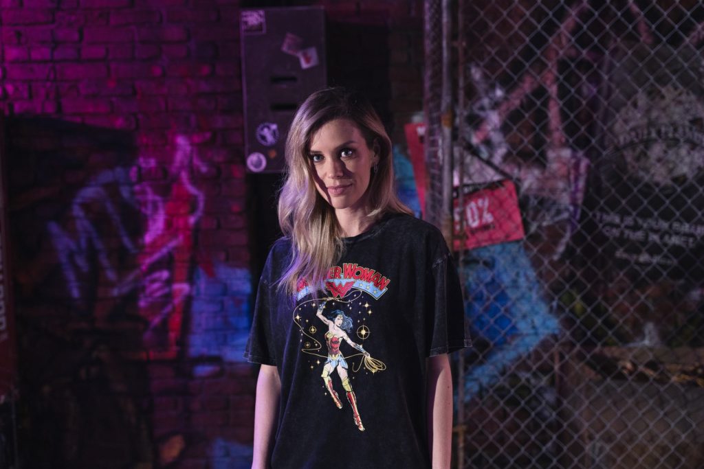 Stephanie Bendixsen Interview: DC FanDome 2021 @hexsteph #DCFanDome ...