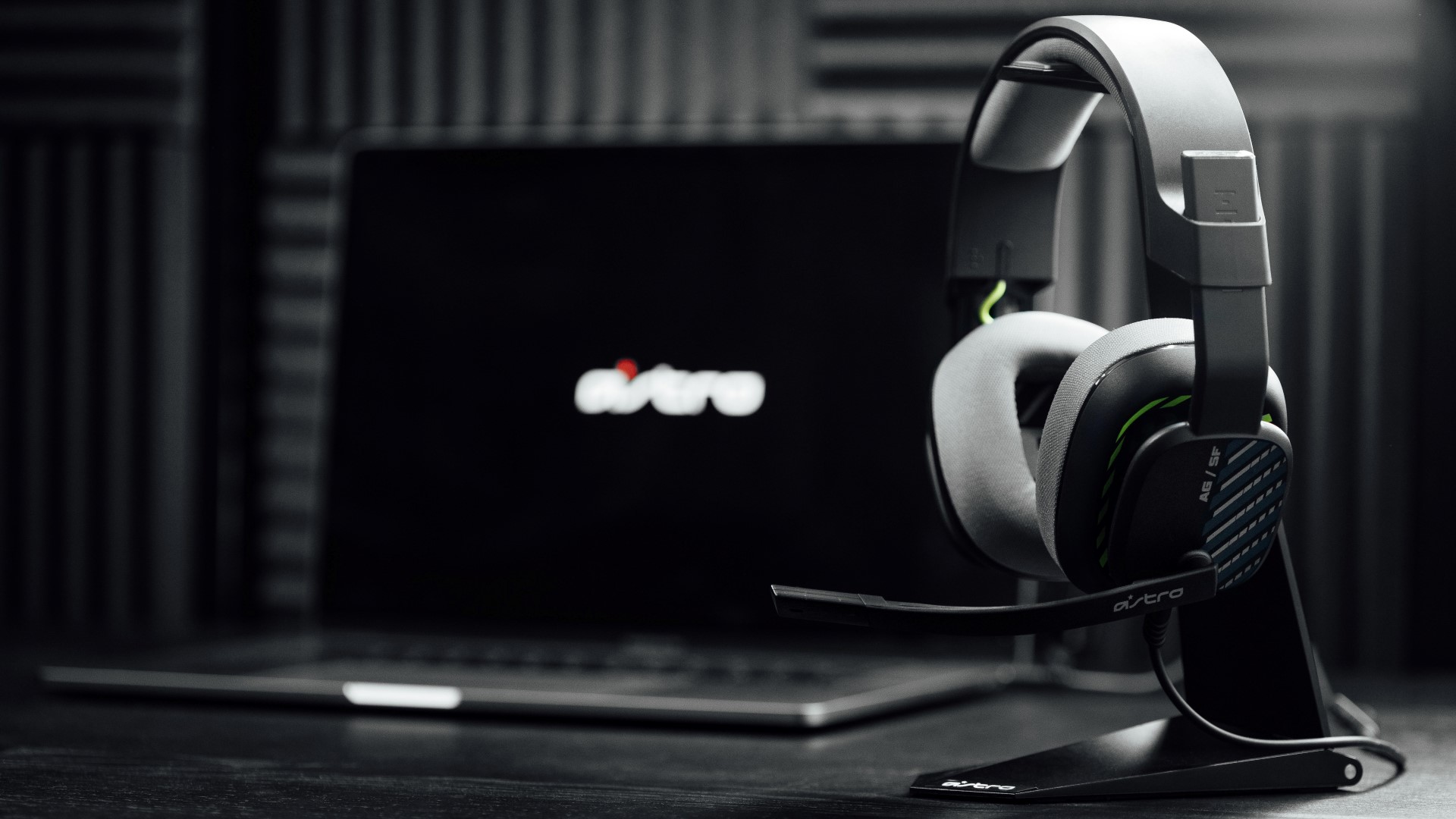 NEW ASTRO A10 WIRED GAMING HEADSET FOR PLAYSTATION AND XBOX - Impulse Gamer