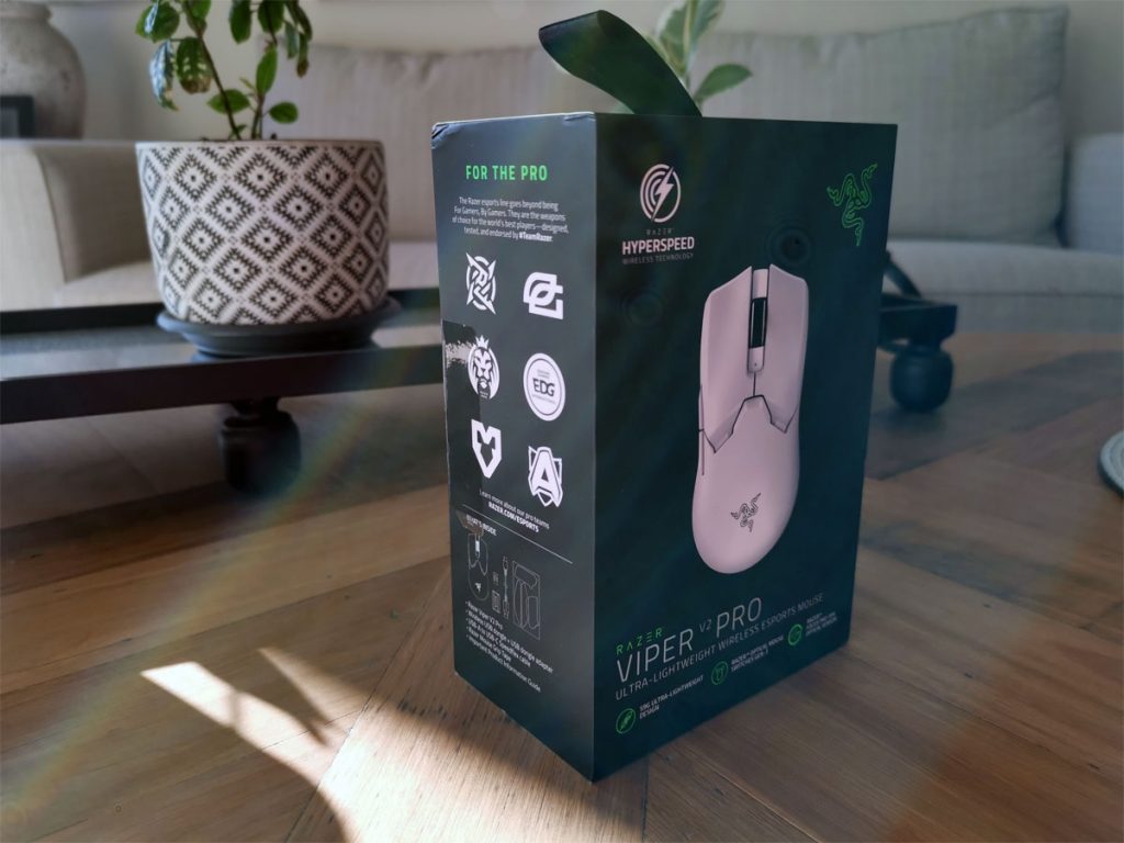 Razer Viper V2 Pro Review (White Edition) - Impulse Gamer