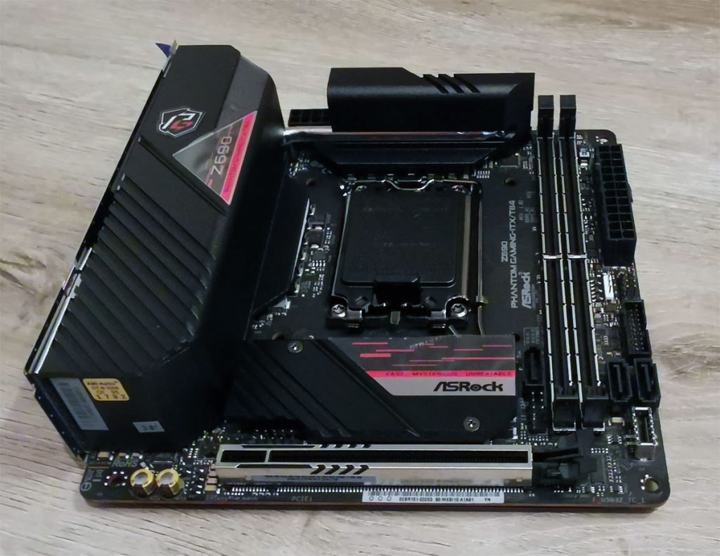 ASRock Z690 PHANTOM GAMING-ITX/TB4 Review - Impulse Gamer