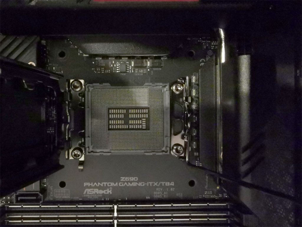 ASRock Z690 PHANTOM GAMING-ITX/TB4 Review - Impulse Gamer