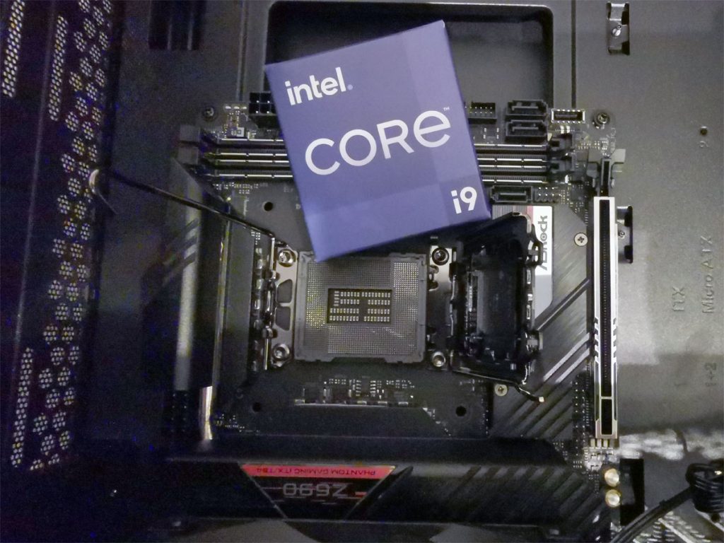 ASRock Z690 PHANTOM GAMING-ITX/TB4 Review - Impulse Gamer