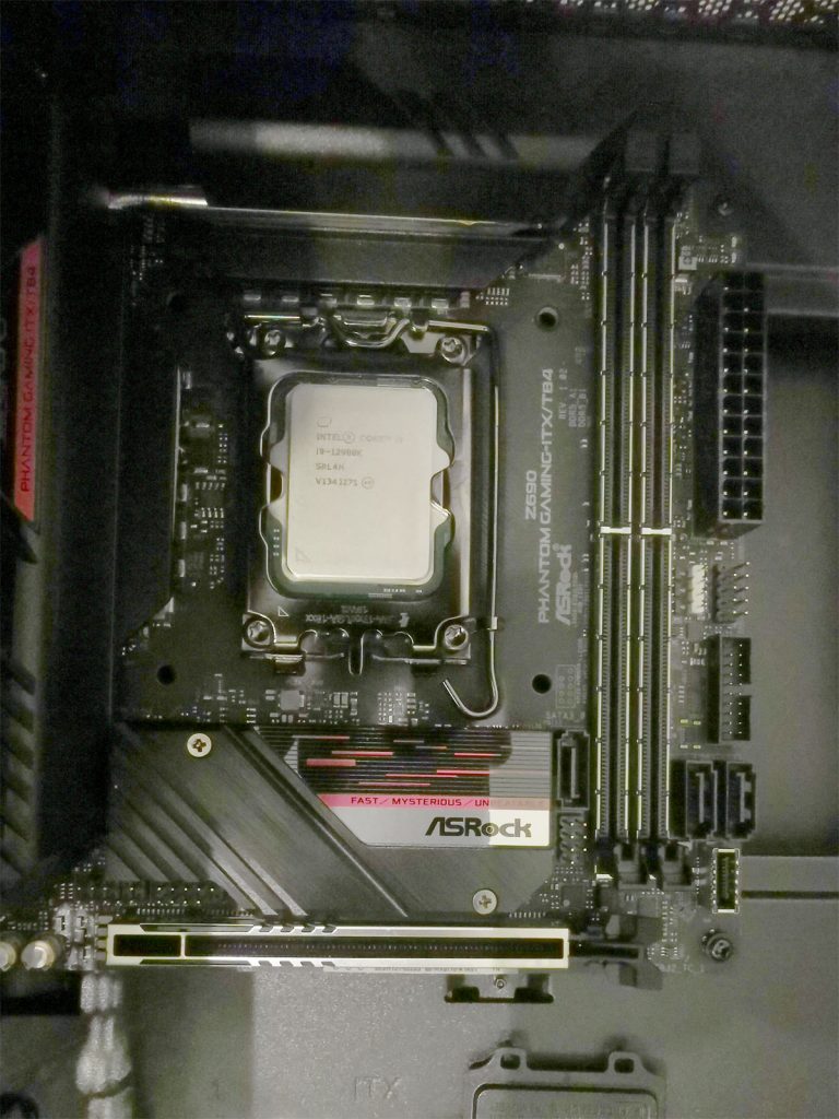 ASRock Z690 PHANTOM GAMING-ITX/TB4 Review - Impulse Gamer