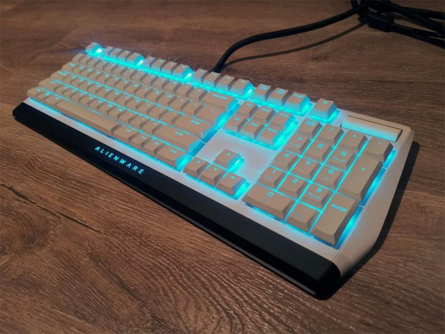 Alienware 510K Low-Profile RGB Mechanical Gaming Keyboard Review ...