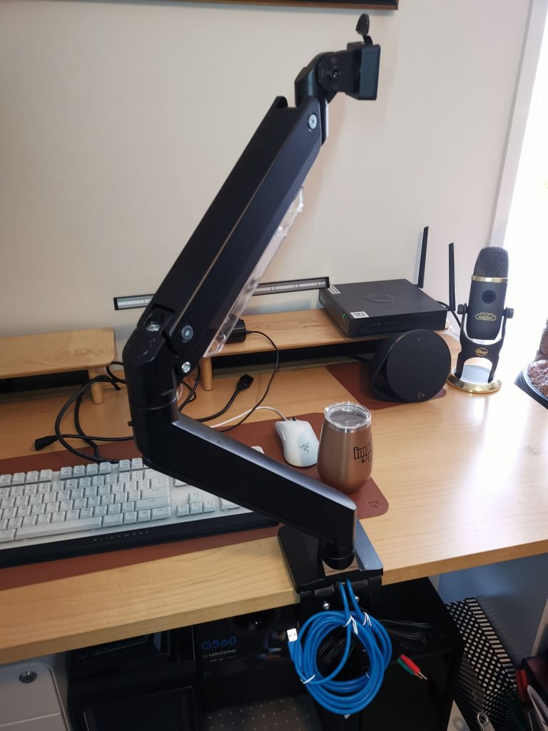 Omnidesk Arc Pro Review - Impulse Gamer