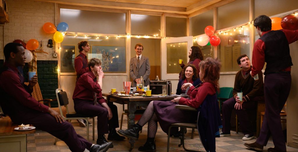 EMPIRE OF LIGHT - Trailer, Synopsis, and Poster - Impulse Gamer