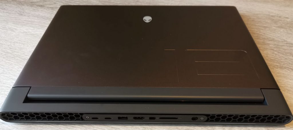 Alienware m18 Review (Your gaming desktop rig just got worried ...