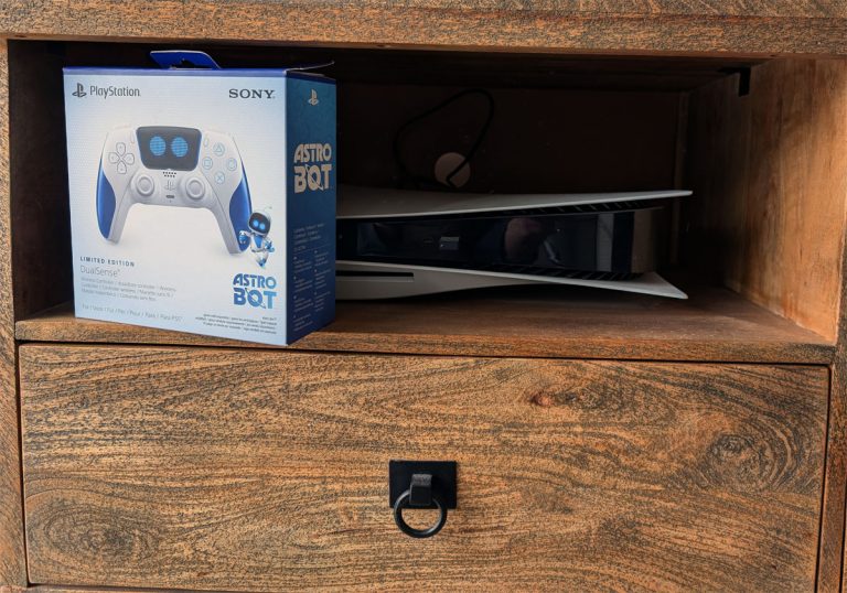 DualSense Wireless Controller Astro Bot Limited Edition Review ... best ...