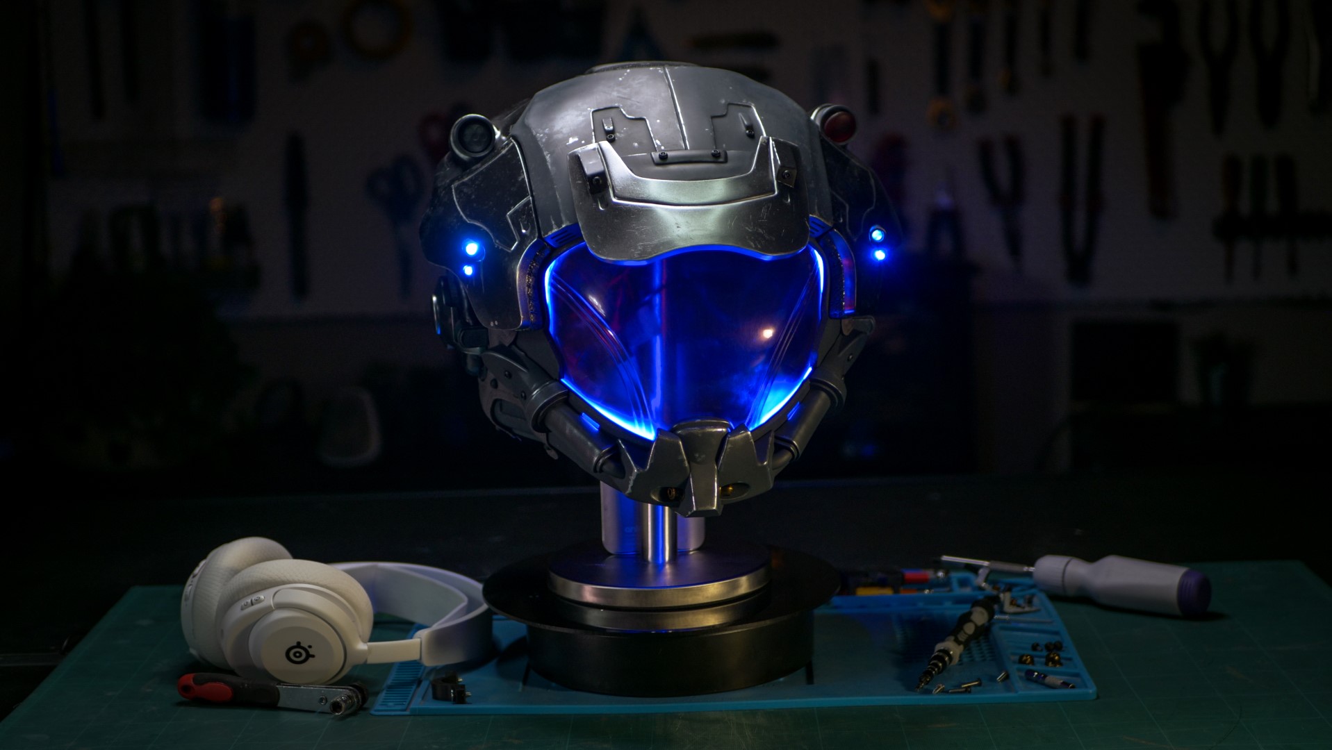 Starfield: Shattered Space - Hench and Scrap Foundry x SteelSeries ...